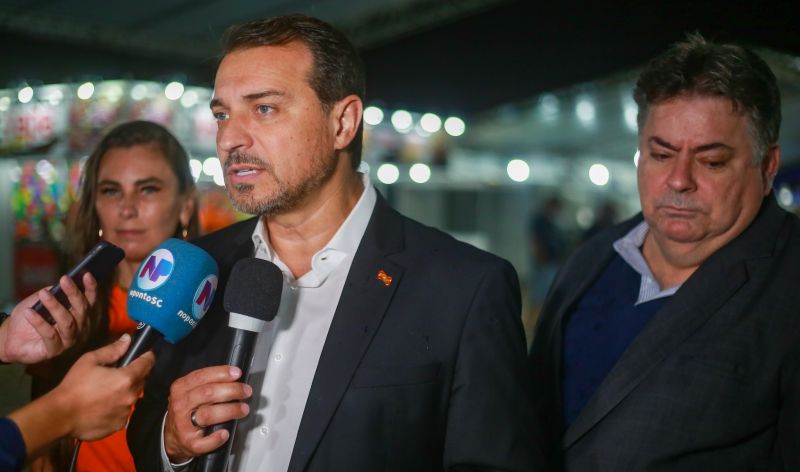 Moisés, Paulinha e Motta – Upiara